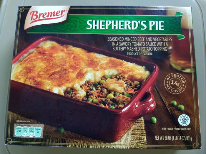 Bremer Family Lasagna with Meat Sauce | Aldi Reviewer