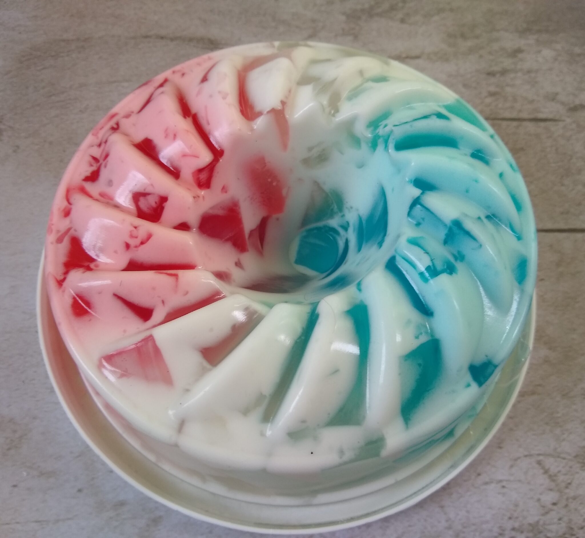 Lakeview Farms Red, White & Blue Parfait | Aldi Reviewer