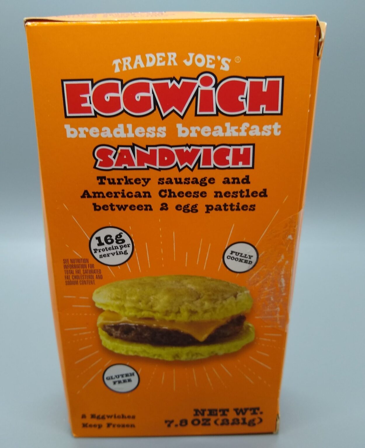 Trader Joe's Eggwich Breadless Breakfast Sandwich | Aldi Reviewer
