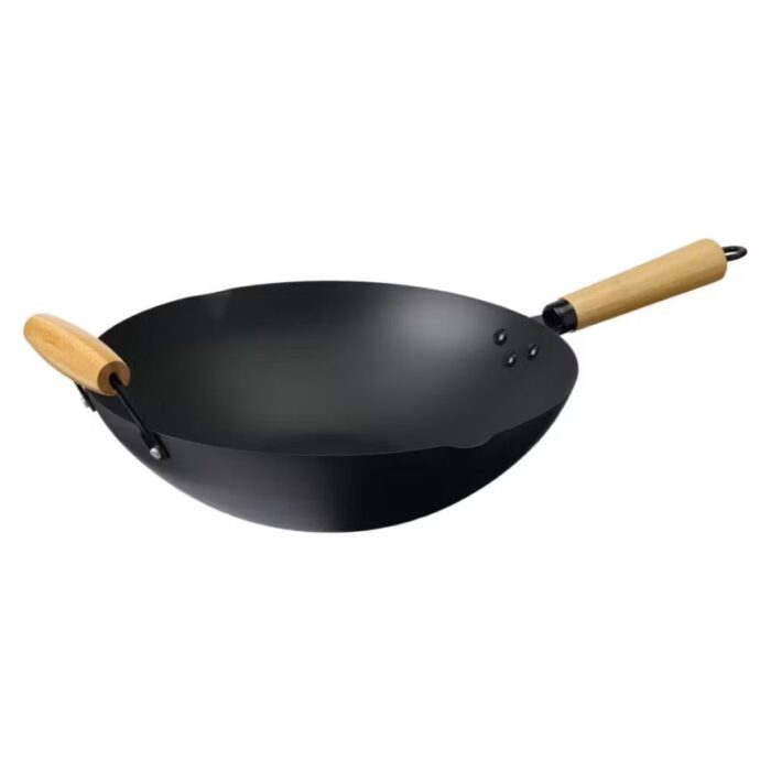 Aldi Serving Up the Crofton 14" Stir Fry Wok Pan | Aldi Reviewer