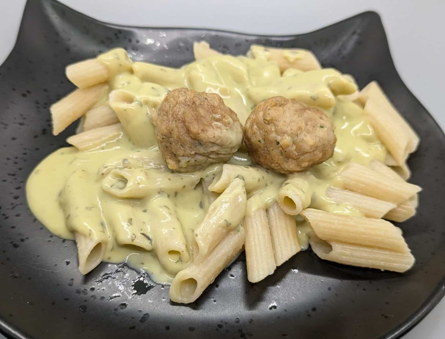 Bremer Family Size Original and Italian Meatballs | Aldi Reviewer