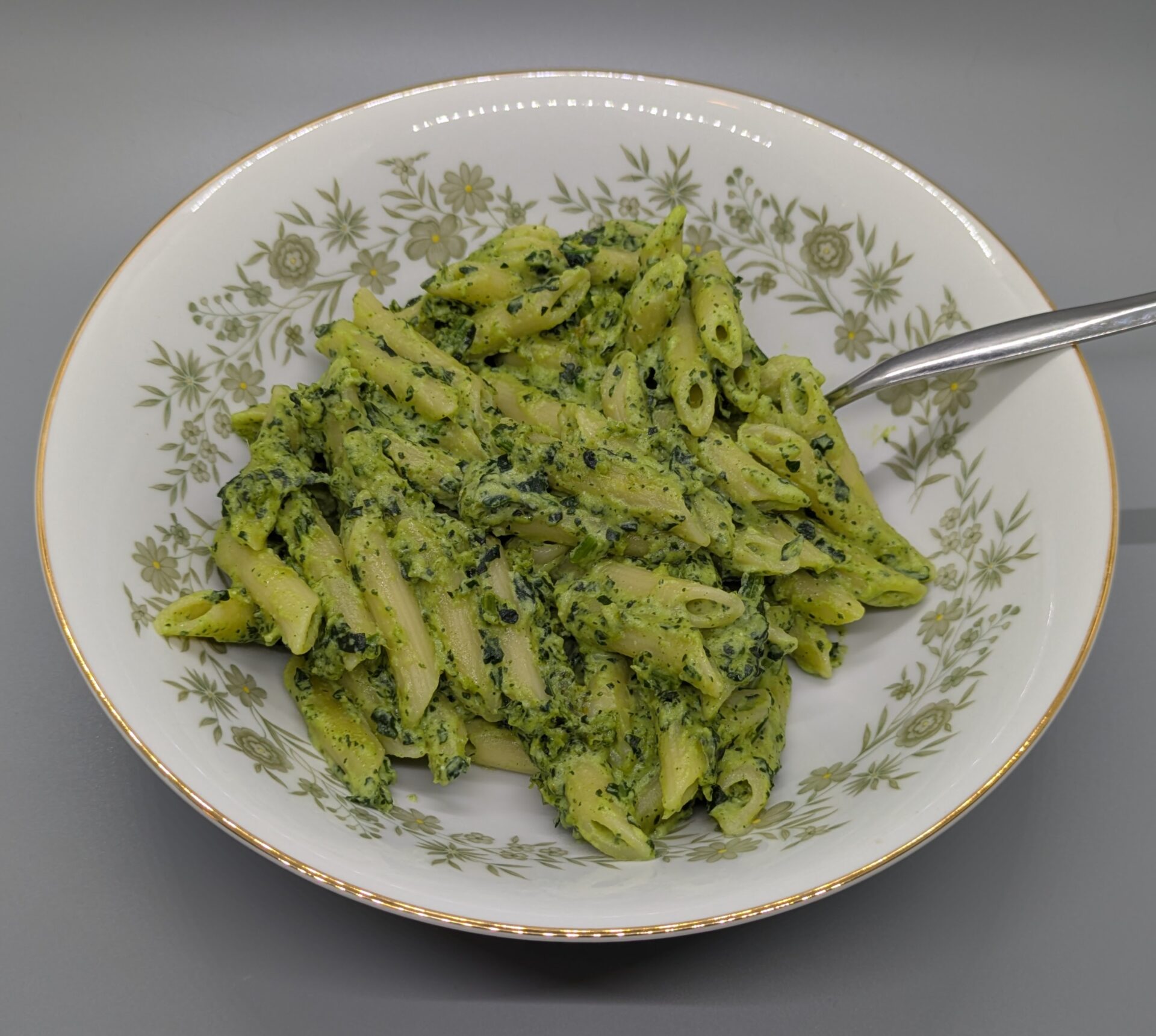 Whole & Simple Penne with Kale & Cheese Sauce | Aldi Reviewer